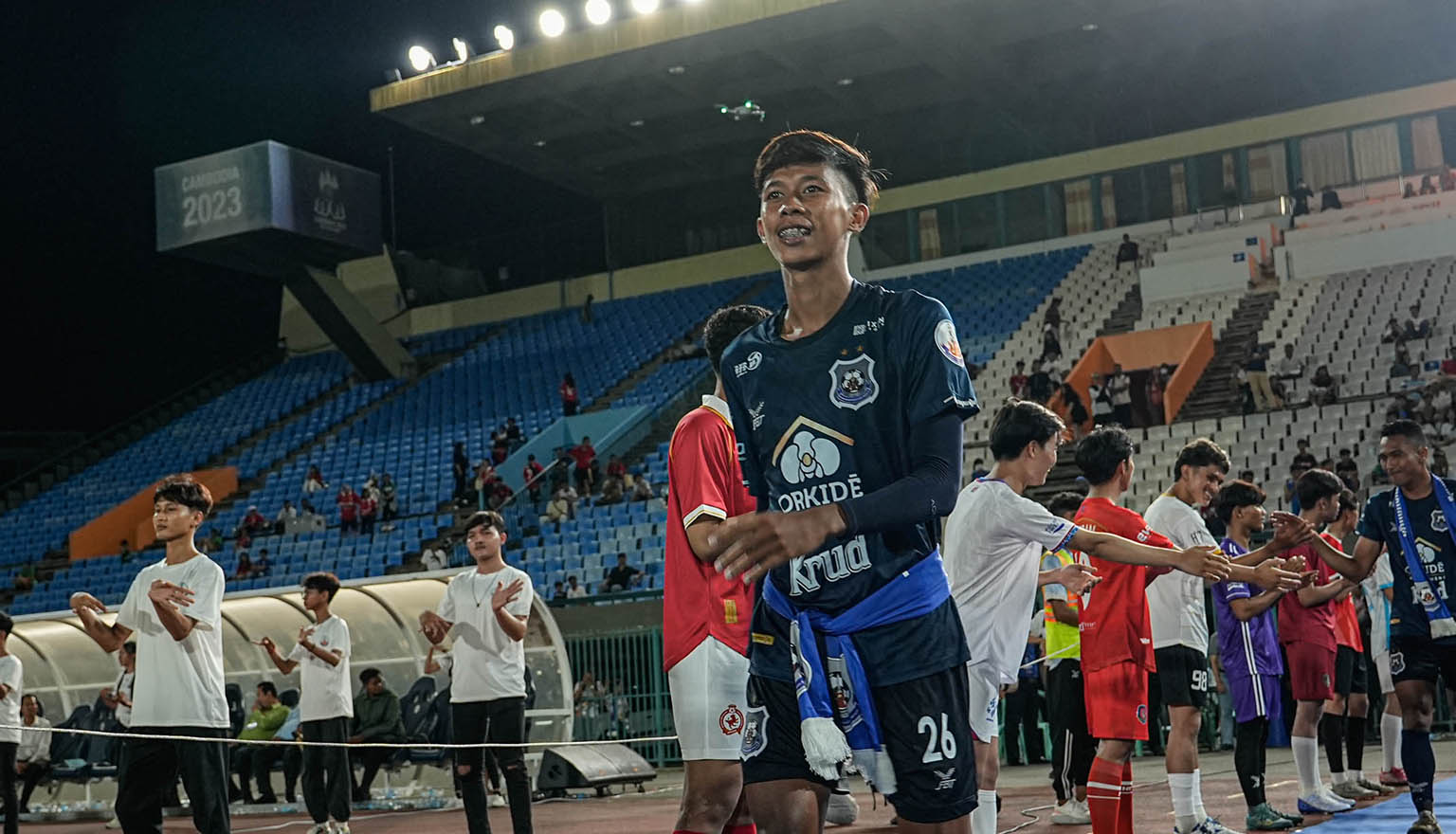 មិន រតនៈ«កាលពីតូច អ្នកដទៃមើលមកខ្លួនមិនសមក្លាយជាកីឡាករអាជីព»